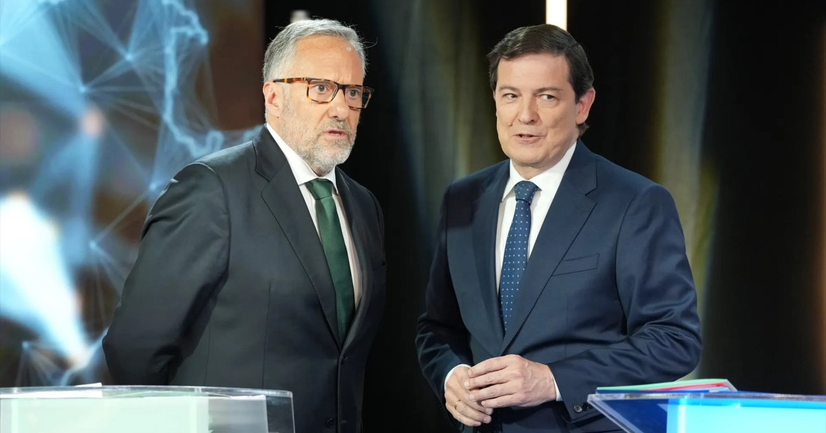PP y Vox sellan el pacto en Castilla y León para investir a Alfonso ...